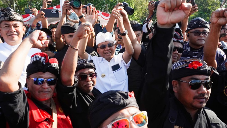 Bali Show of Force: Ribuan Pecalang Bali Berikrar “Puputan” Lawan ...